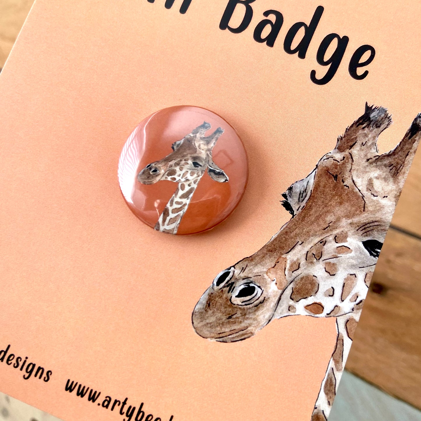 Giraffe Pin Badge – Arty Bee Designs